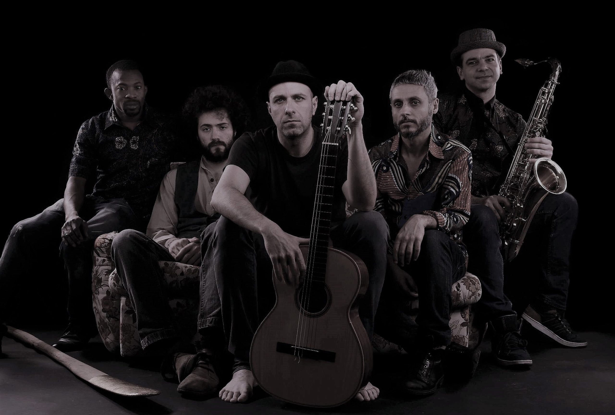 Iacampo e i suoi «Flores» - Azione